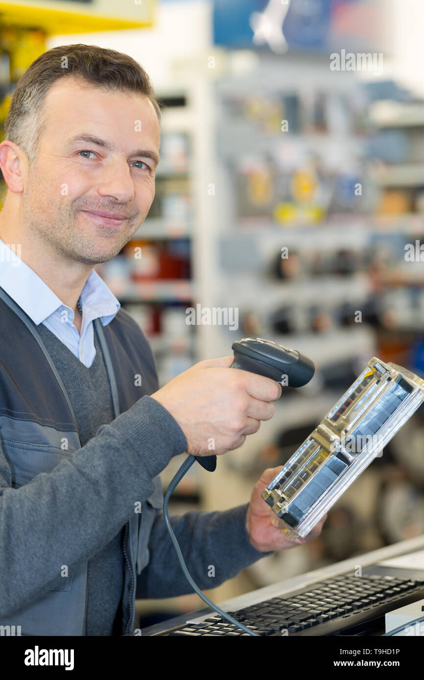 Warehouse inventory handheld hi-res stock photography and images - Alamy