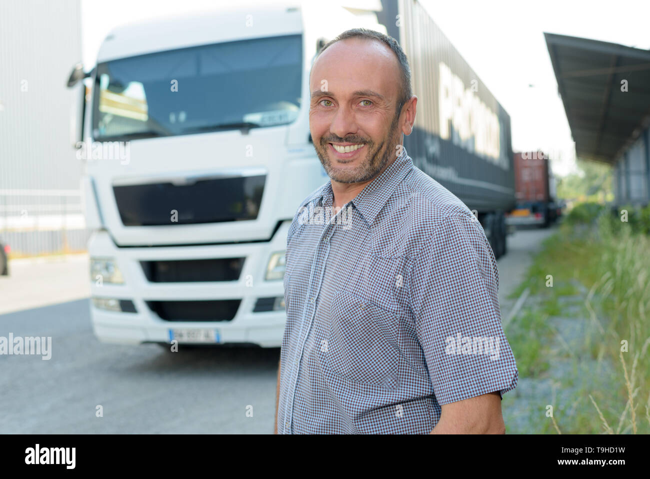 Lorry driver portrait hi-res stock photography and images - Alamy