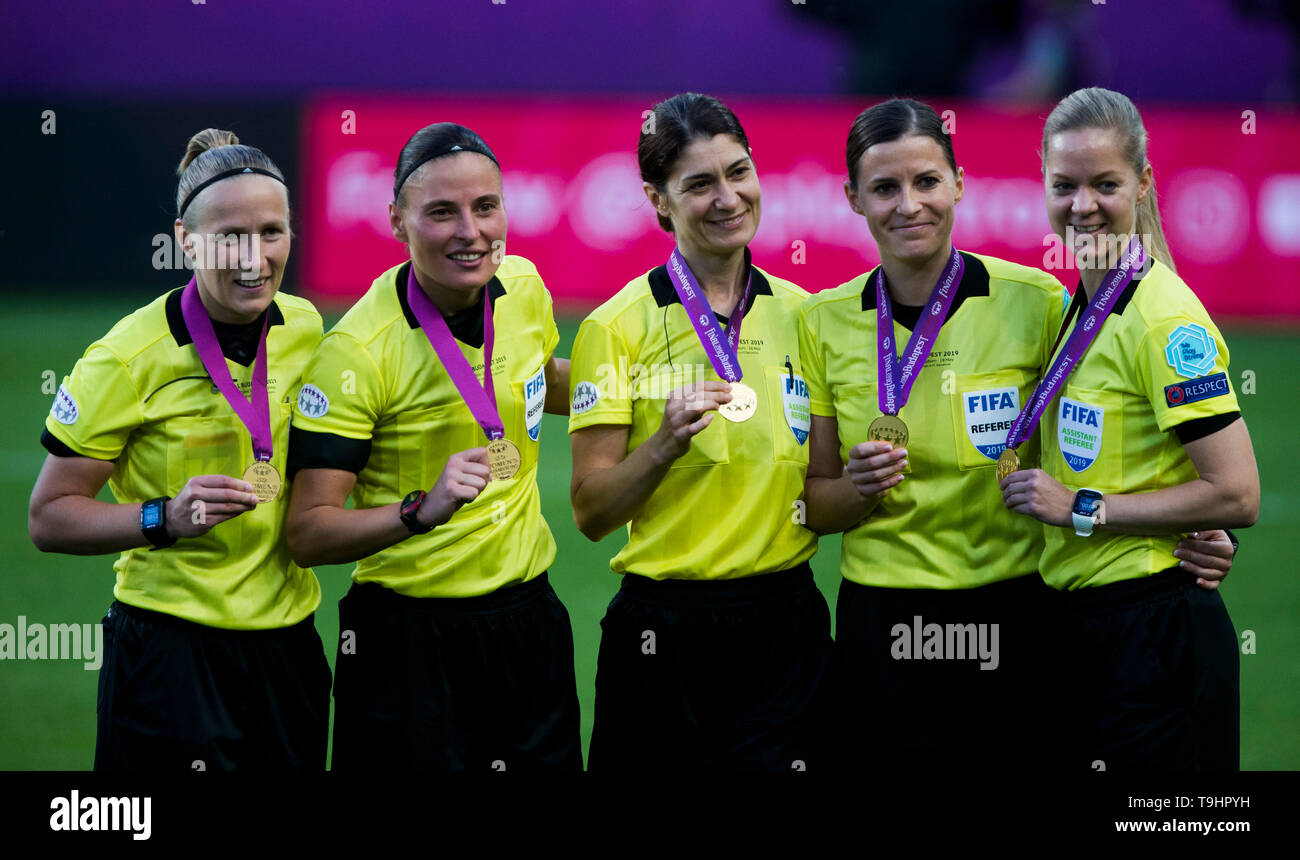 The referees team posing for photographers Stock Photo - Alamy