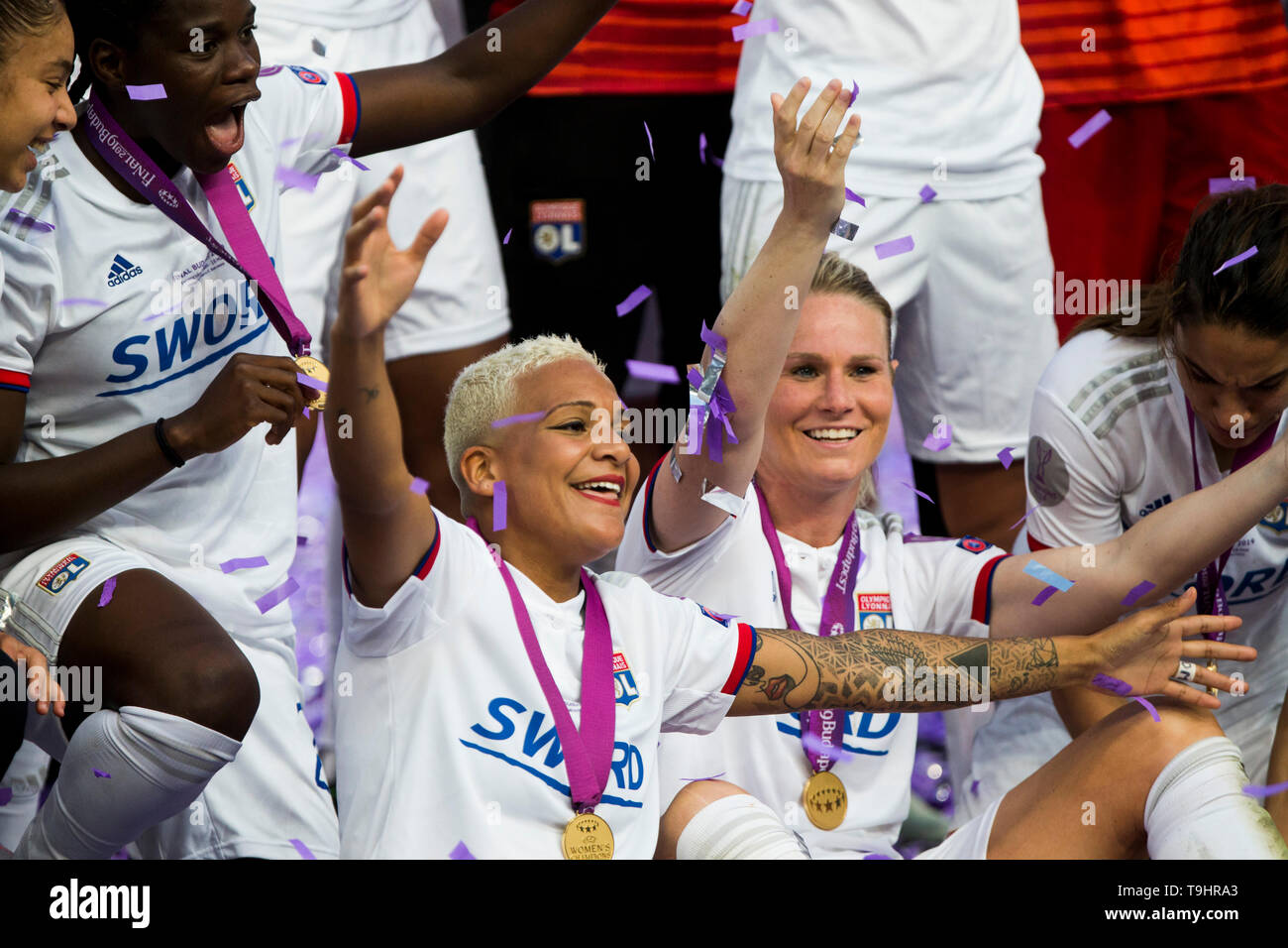 The players of Lyon celebrate the victory Stock Photo - Alamy