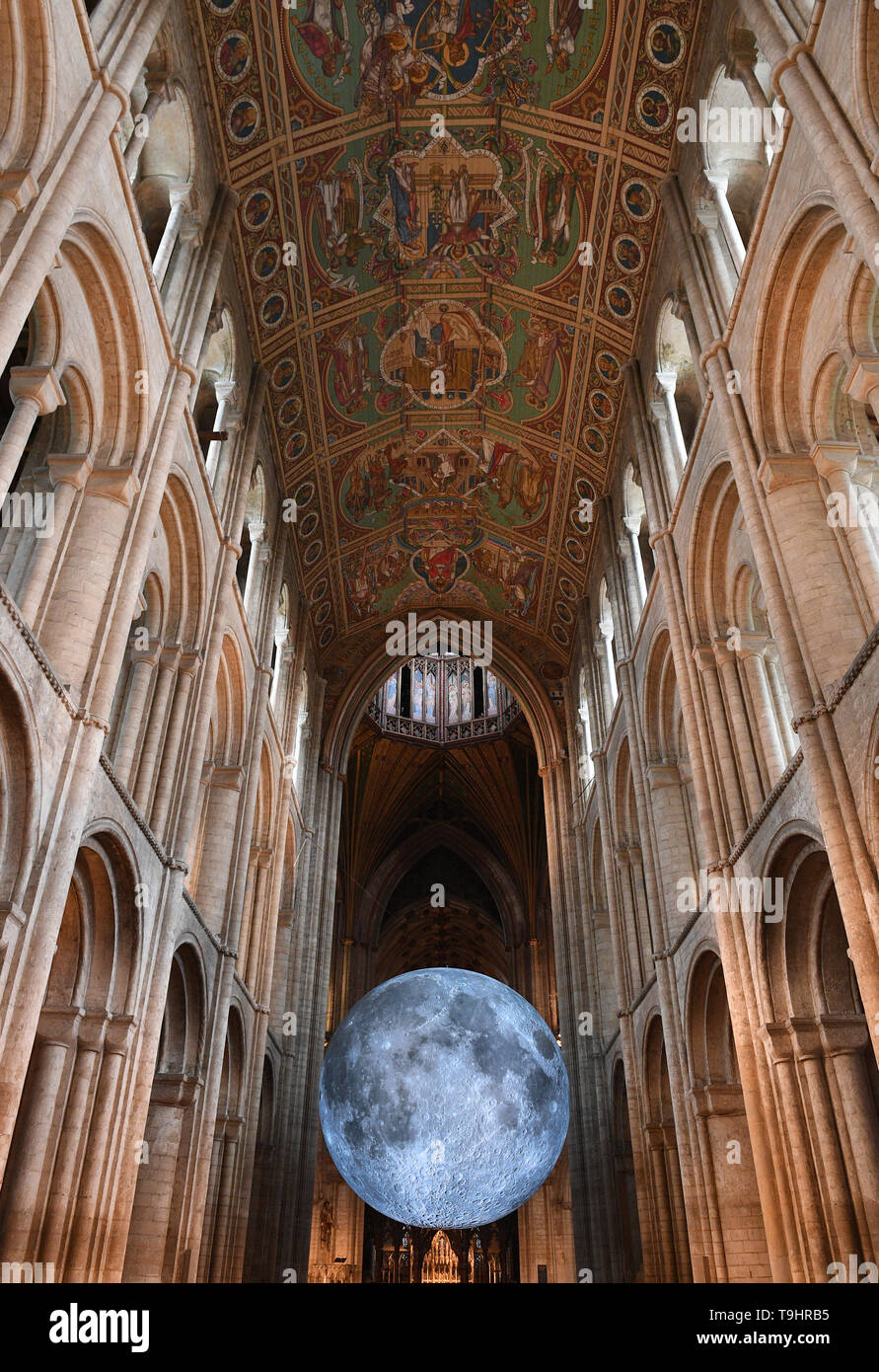 Luke Jerram's 'Museum of the Moon' installation at Ely Cathedral in ...