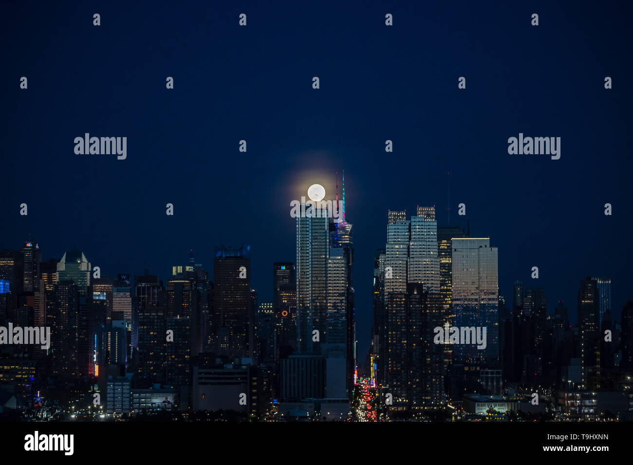 New York, USA. 18th May, 2019. Full moon is seen on the island of ...