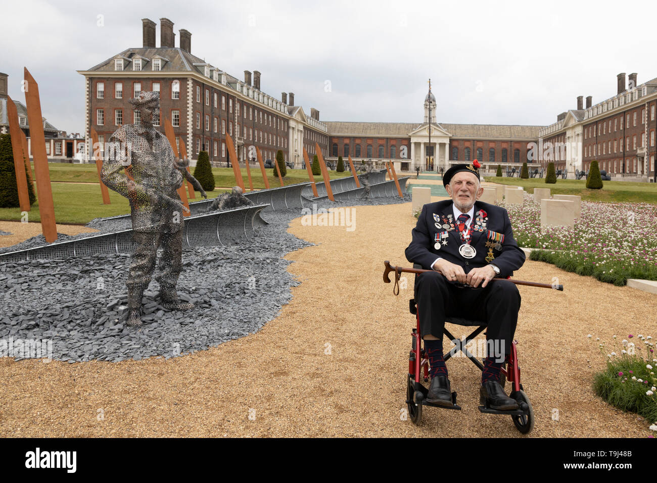 London, UK. 19 May 2019. D-Day Veteran Joe Cattini, 96 years, visits ...