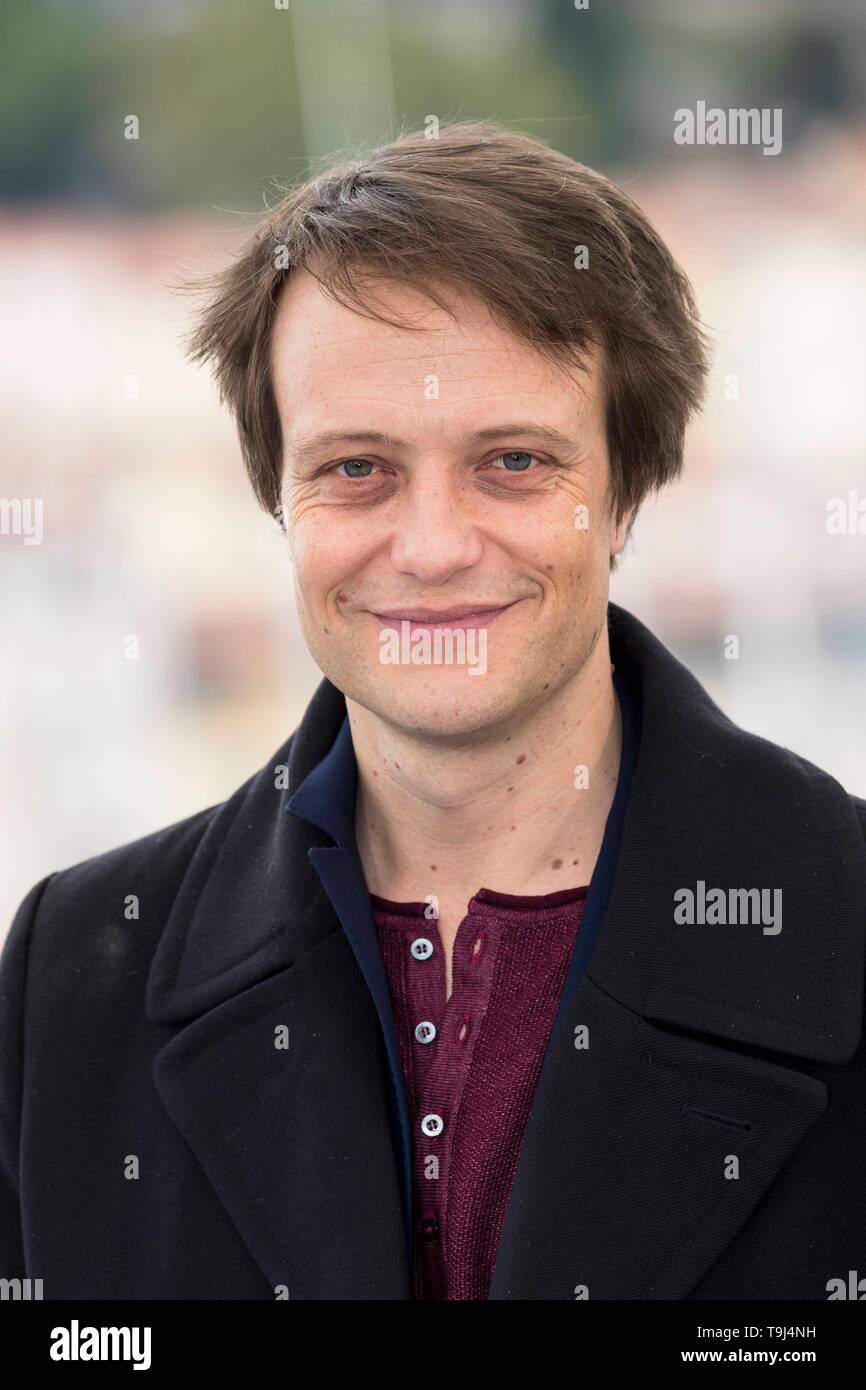Cannes, France. 19th May, 2019. August Diehl attends the photocall of ...