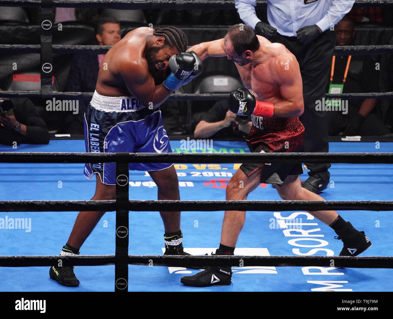 Pbc boxing hi-res stock photography and images - Alamy