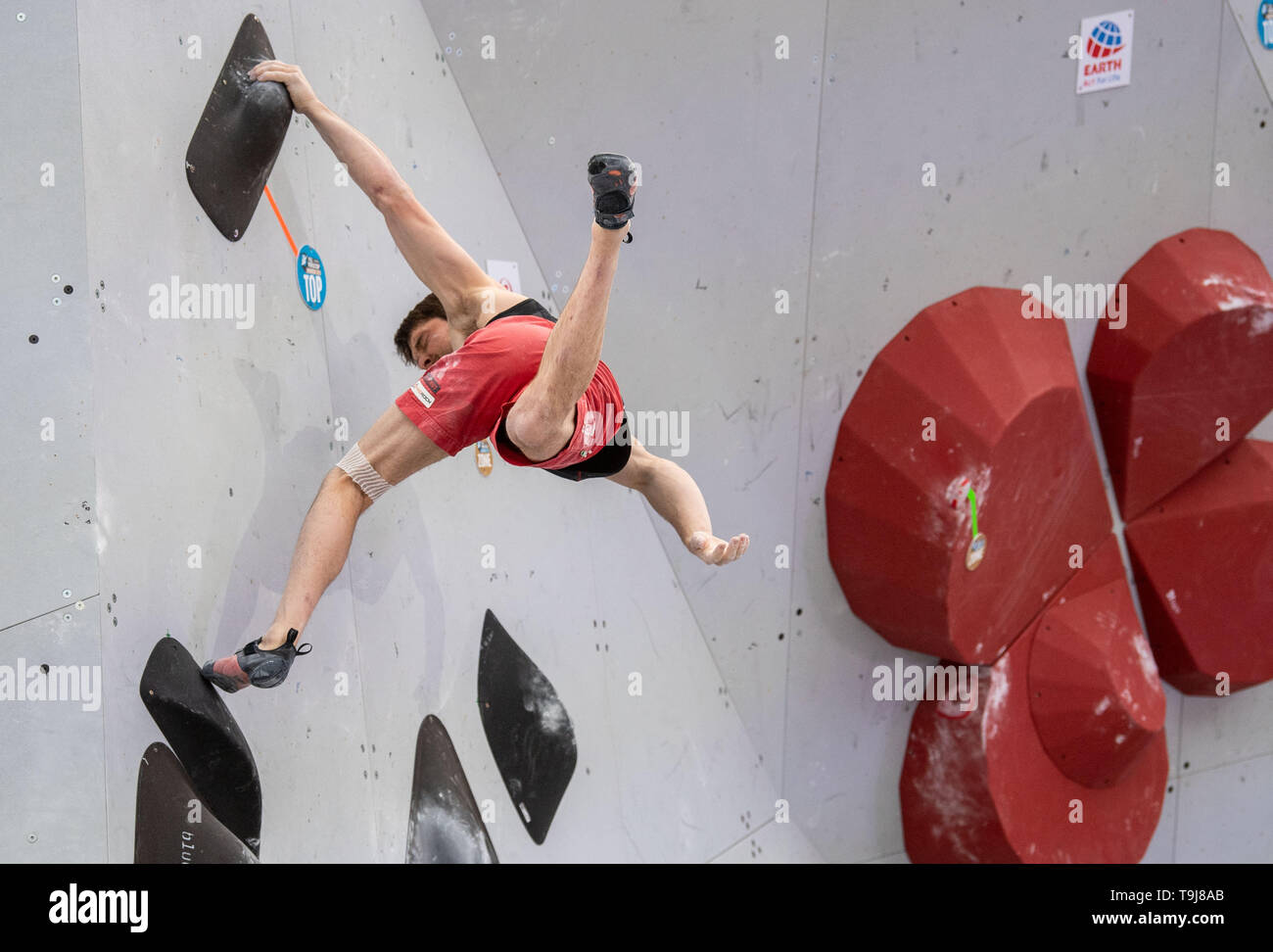 Munich, Germany. 19th May, 2019. Sports climbing: World Cup in ...