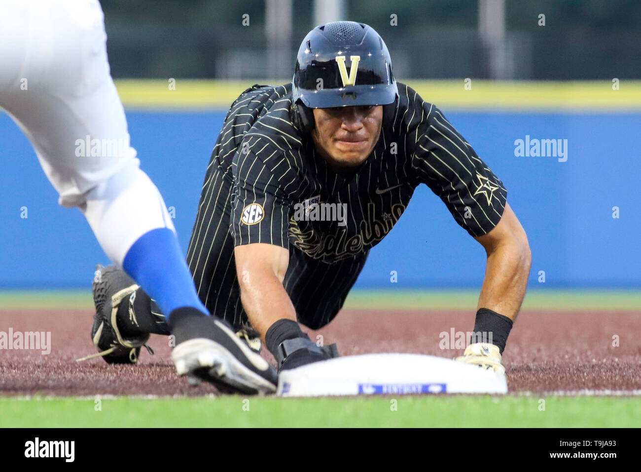 Austin martin hi-res stock photography and images - Alamy