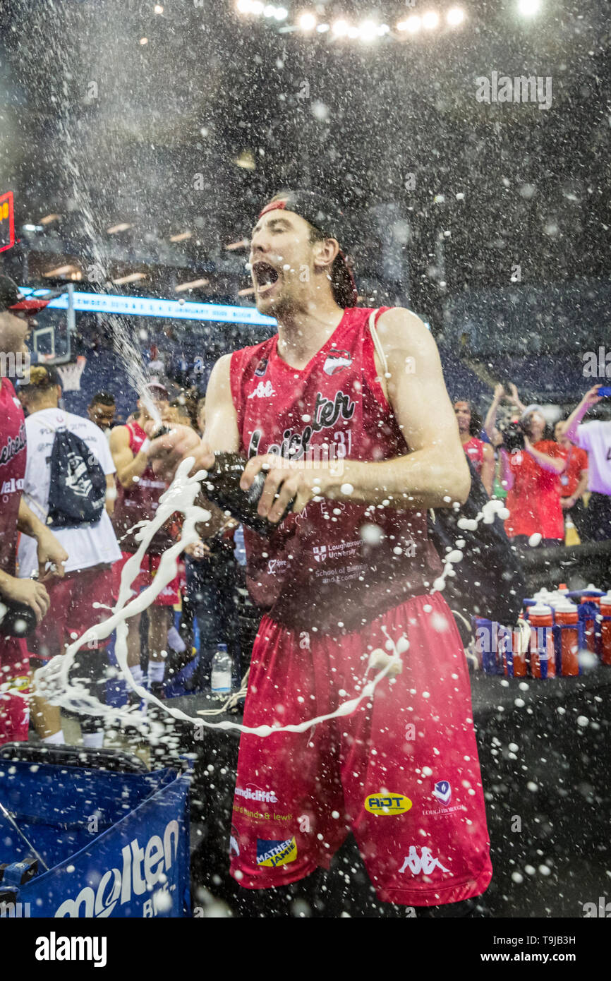 O2 arena london crowd hi-res stock photography and images - Alamy
