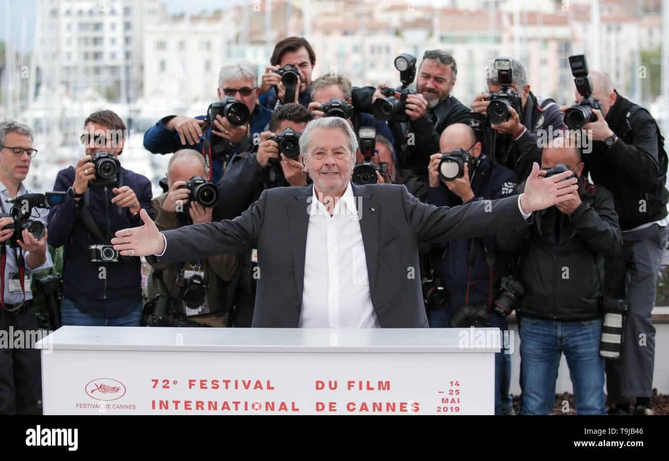 Alain delon hi-res stock photography and images - Alamy