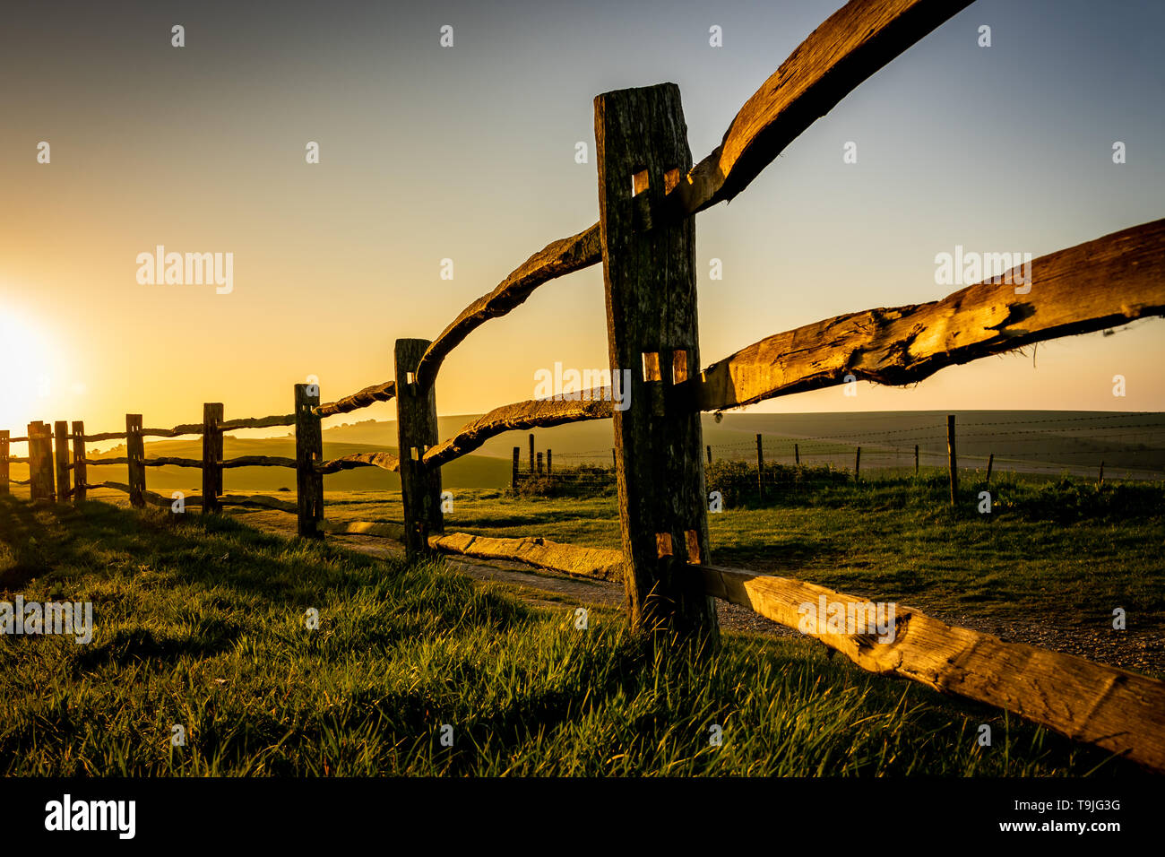 Farm split rail fence hi-res stock photography and images - Alamy