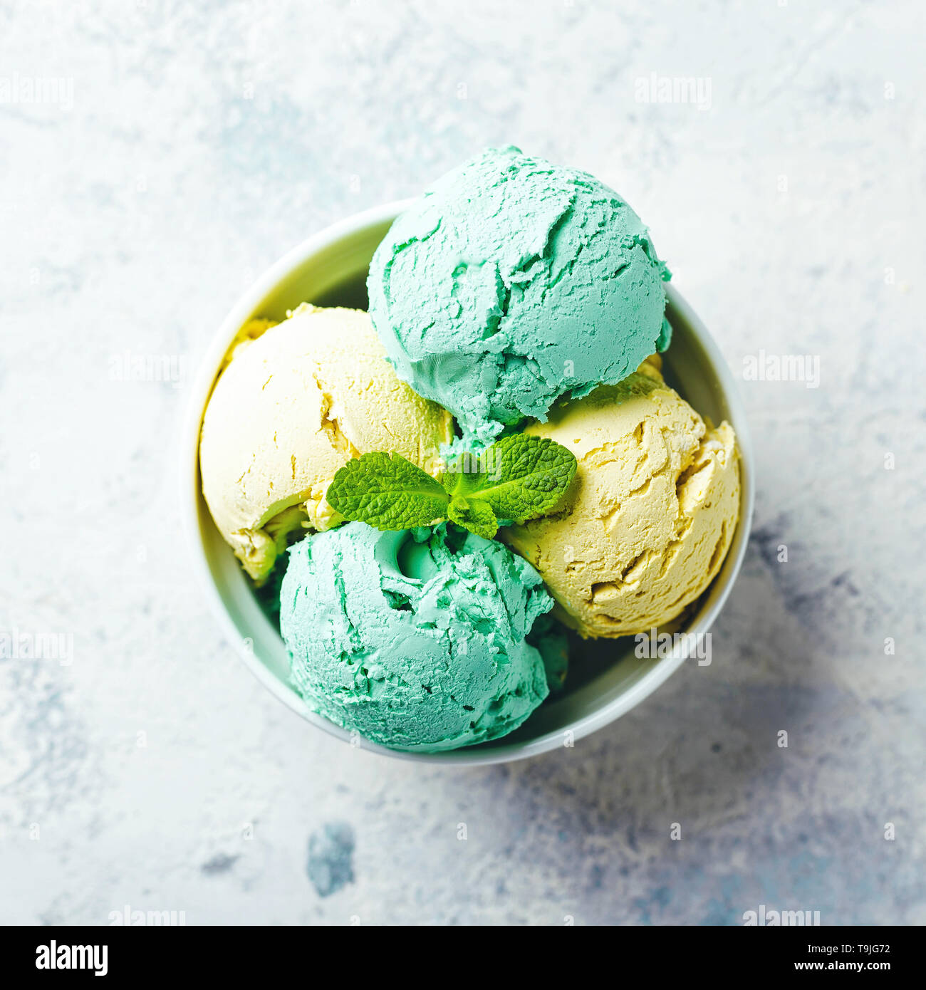Ice cream lemon top hi-res stock photography and images - Alamy