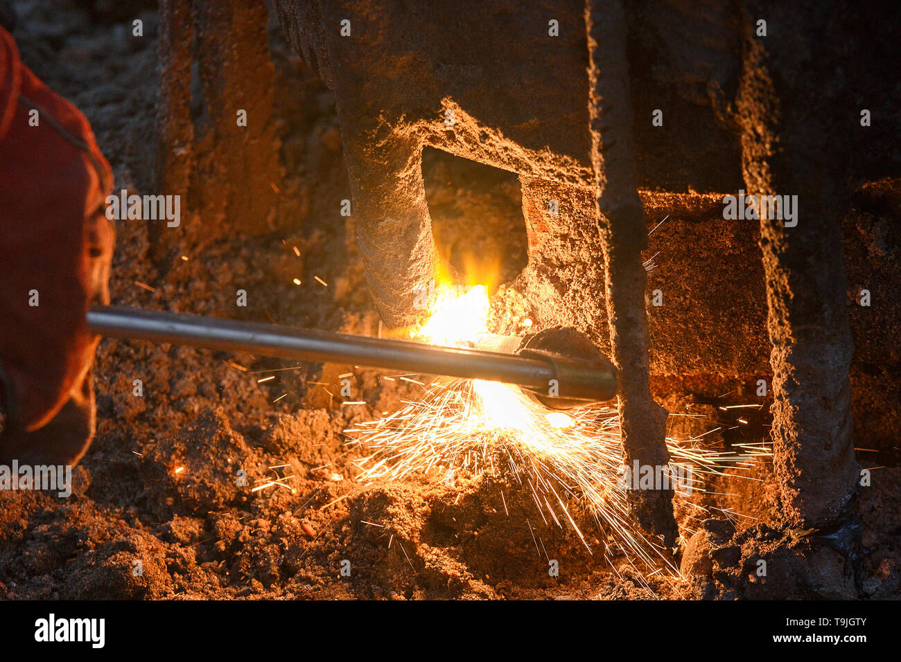 Welding machine with melting metal drops and sparks of sparks Stock ...