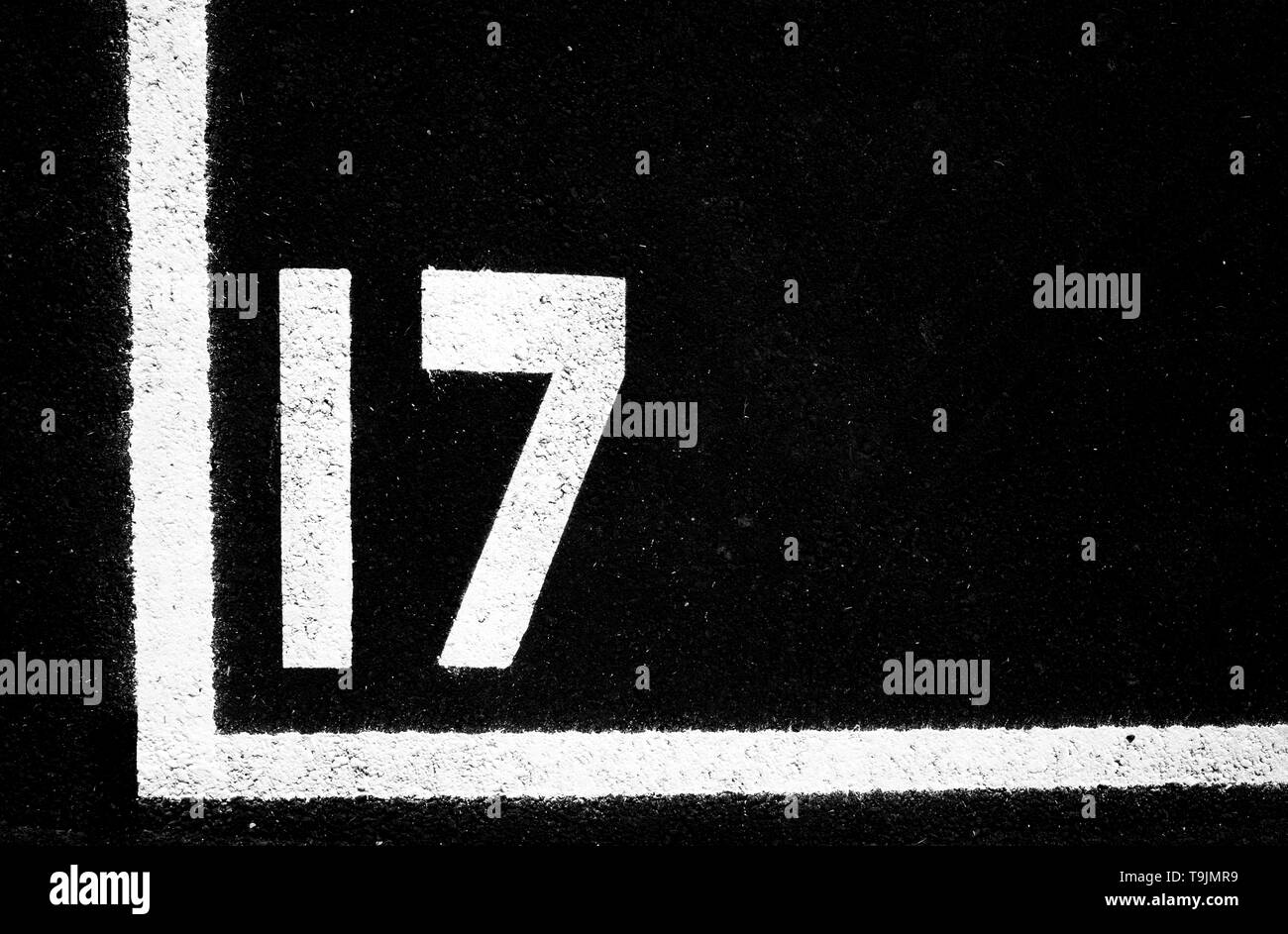 Seventeen lines hi-res stock photography and images - Alamy