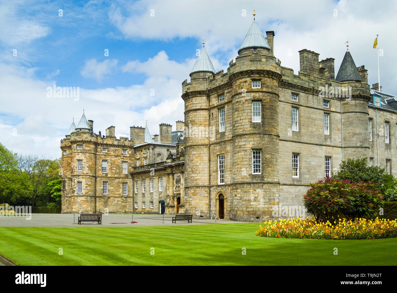 Holyrood palace edinburgh scotland Holyrood palace of holyroodhouse ...