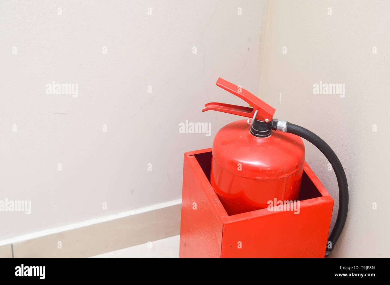 Hospital fire extinguisher hi-res stock photography and images - Alamy