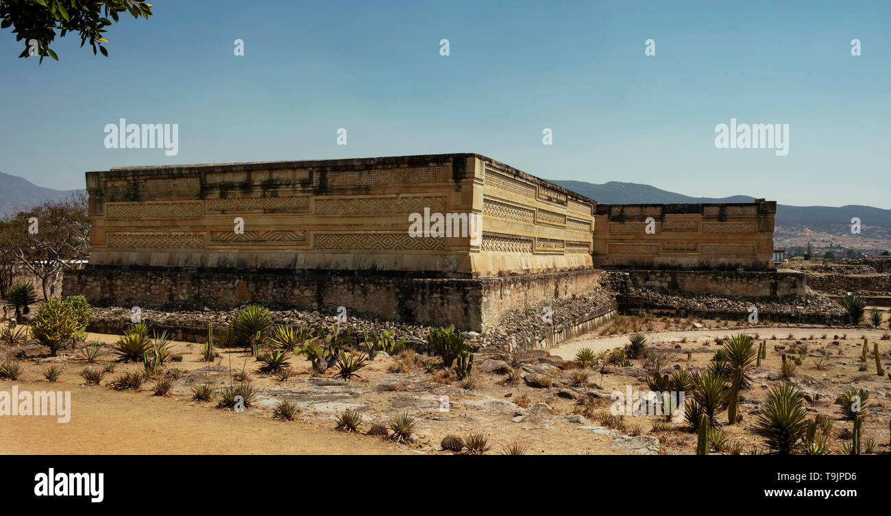 Prehispanic structures hi-res stock photography and images - Alamy