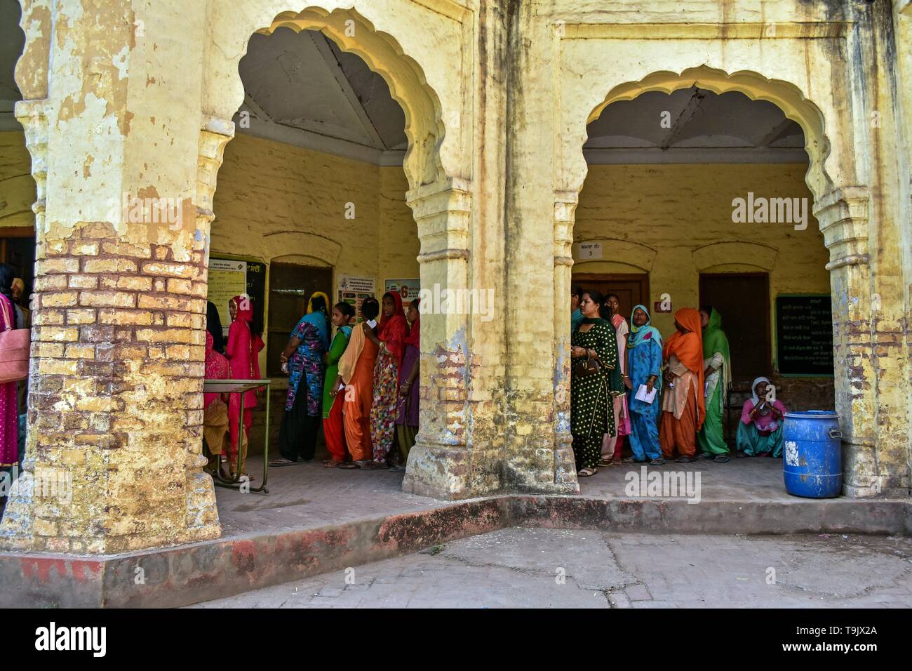 Indian elections queue hi-res stock photography and images - Alamy