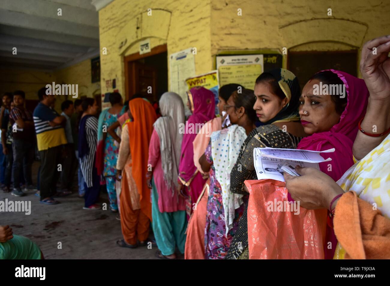 Indian elections queue hi-res stock photography and images - Alamy