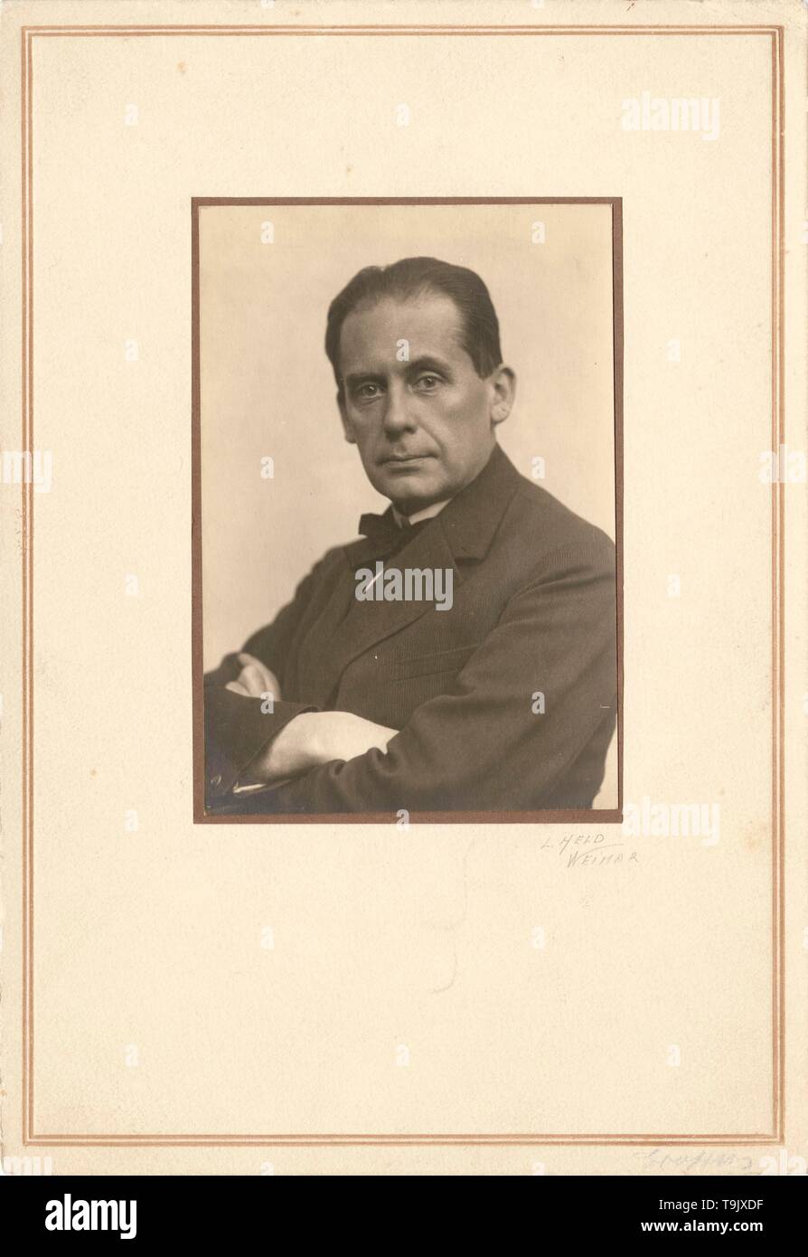 Walter Gropius (1883-1969). Museum: PRIVATE COLLECTION. Author: LOUIS ...