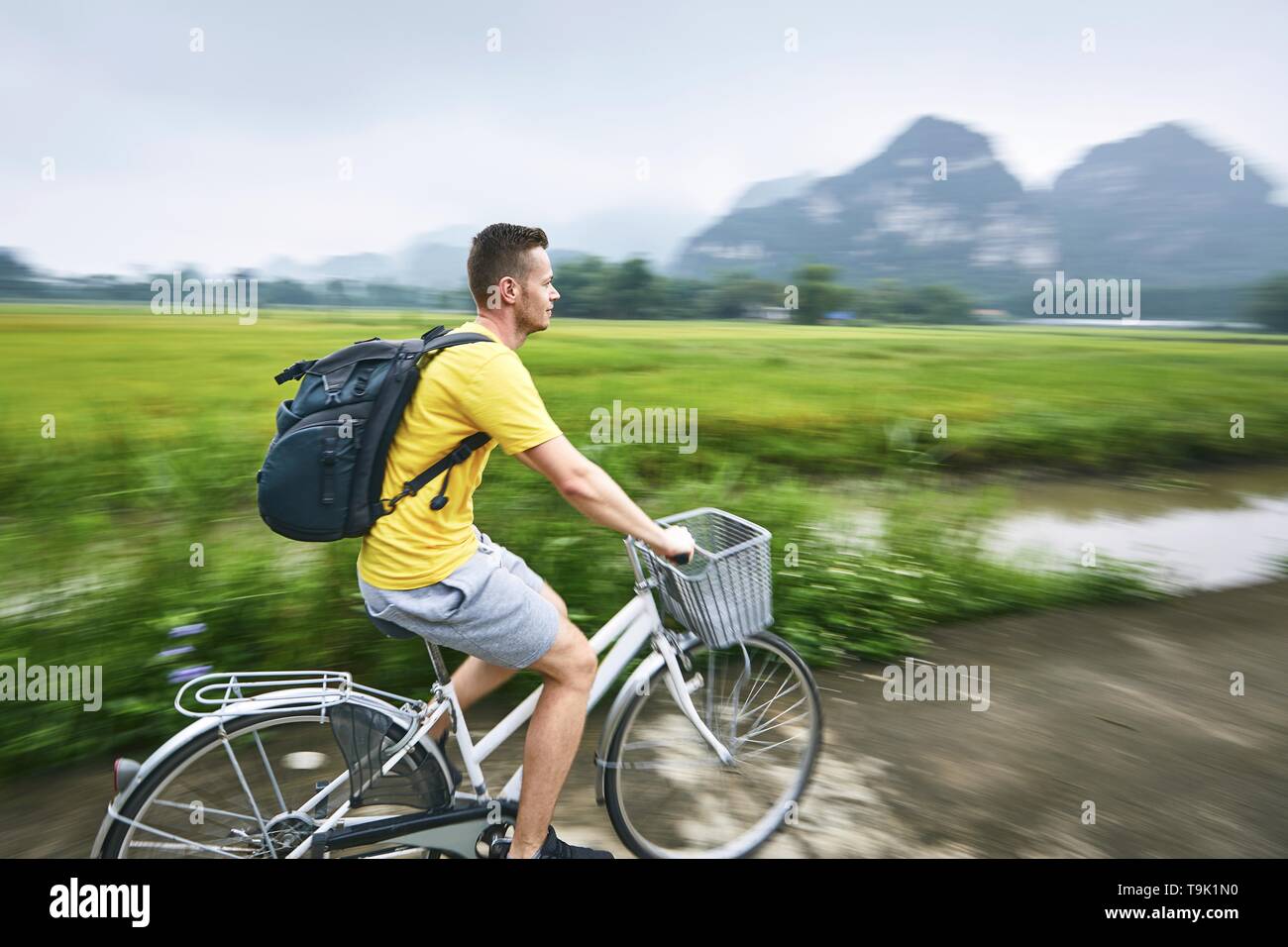 Bike formation hi-res stock photography and images - Alamy