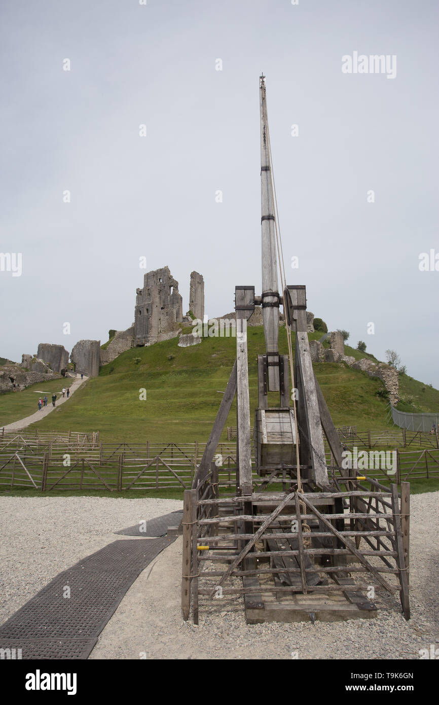 Trebuchet castle hi-res stock photography and images - Alamy