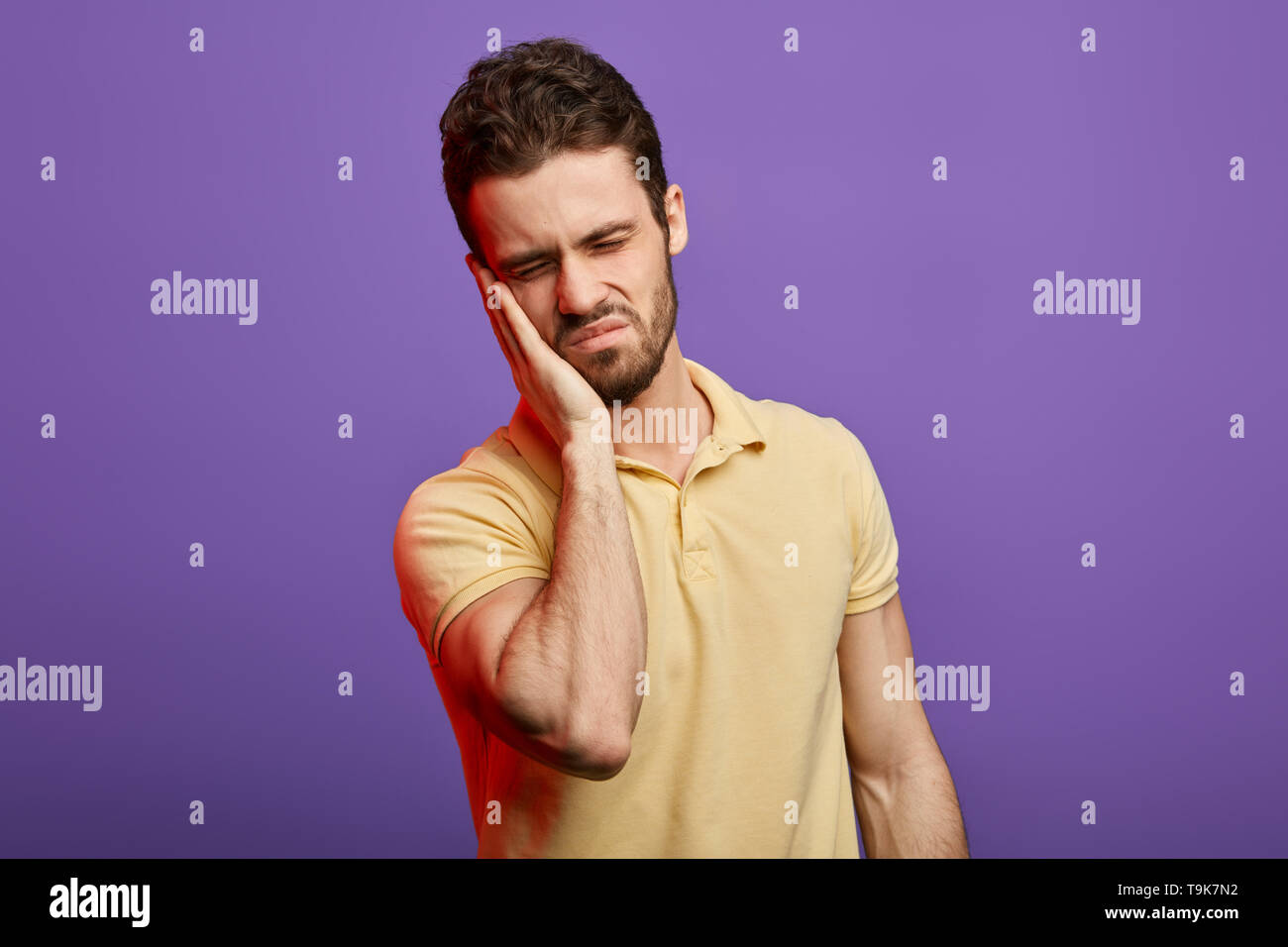 Toothache handsome man tooth infection hi-res stock photography and ...