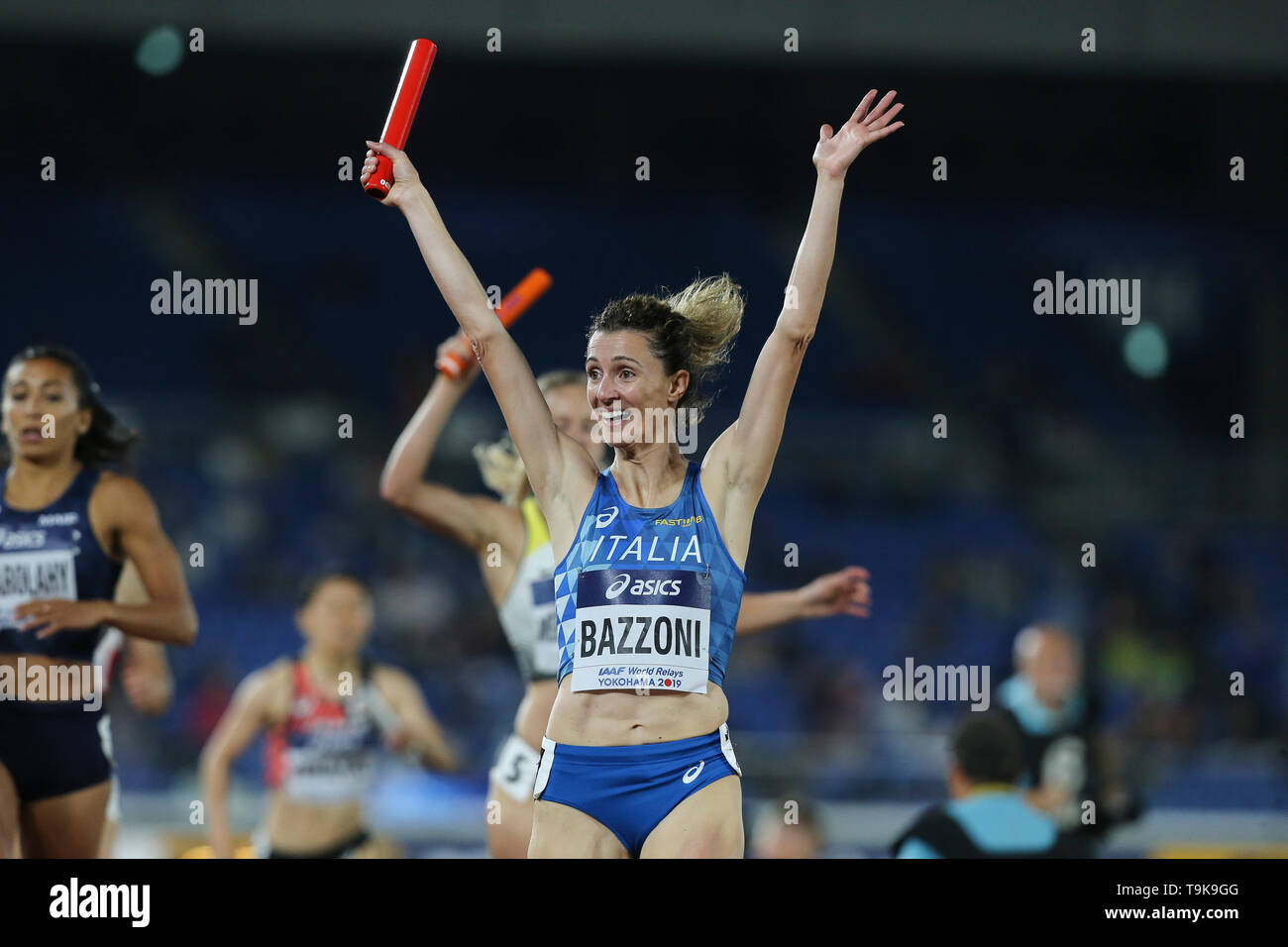 Female sprinters in starting blocks hi-res stock photography and images ...