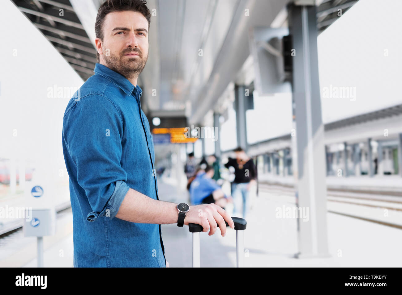 Arrival of passenger train hi-res stock photography and images - Alamy