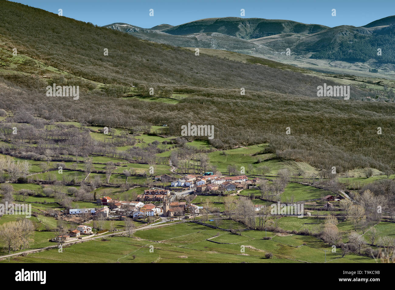 Campoo valley hi-res stock photography and images - Alamy