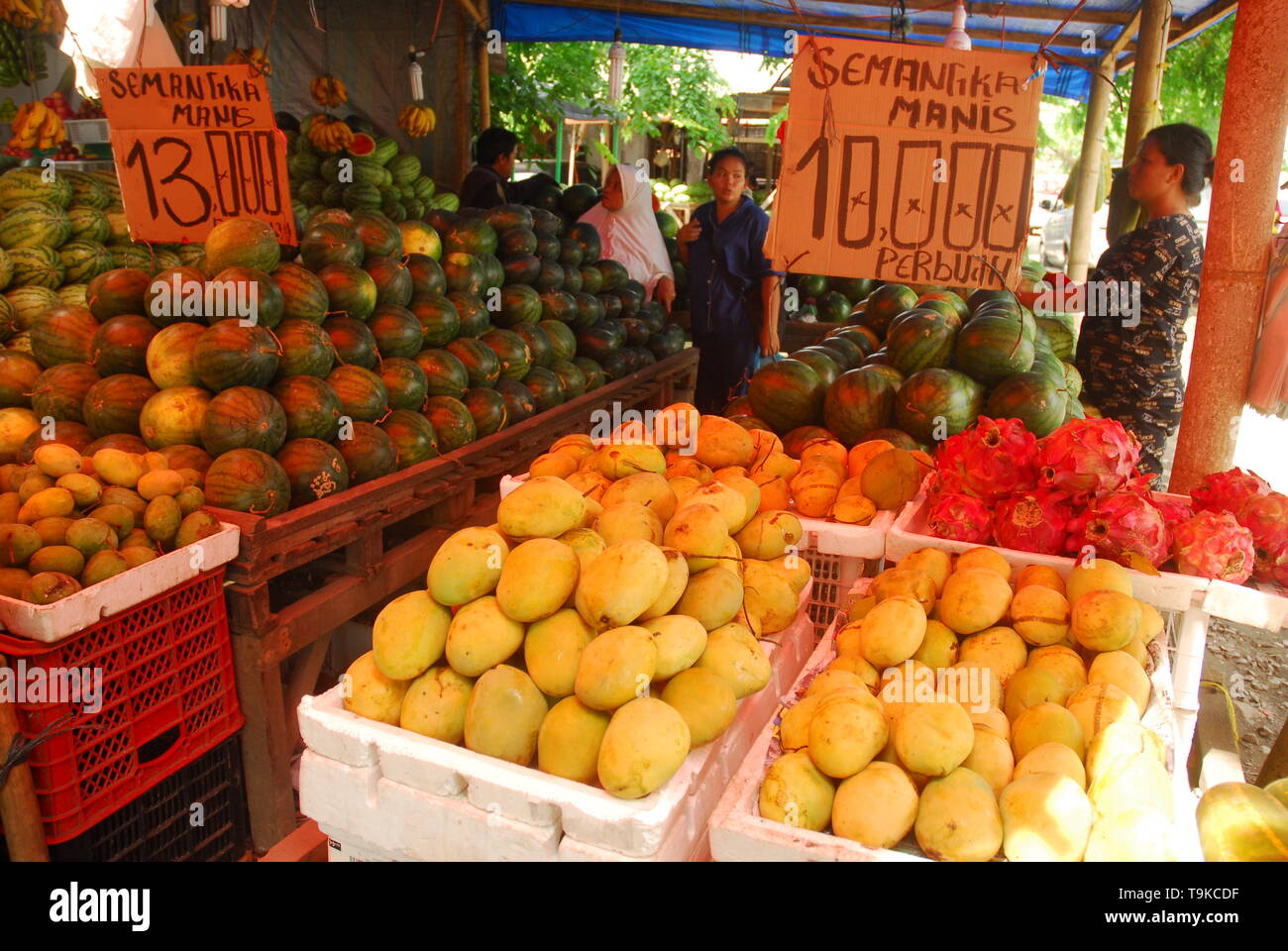 Pasar raya hi-res stock photography and images - Alamy