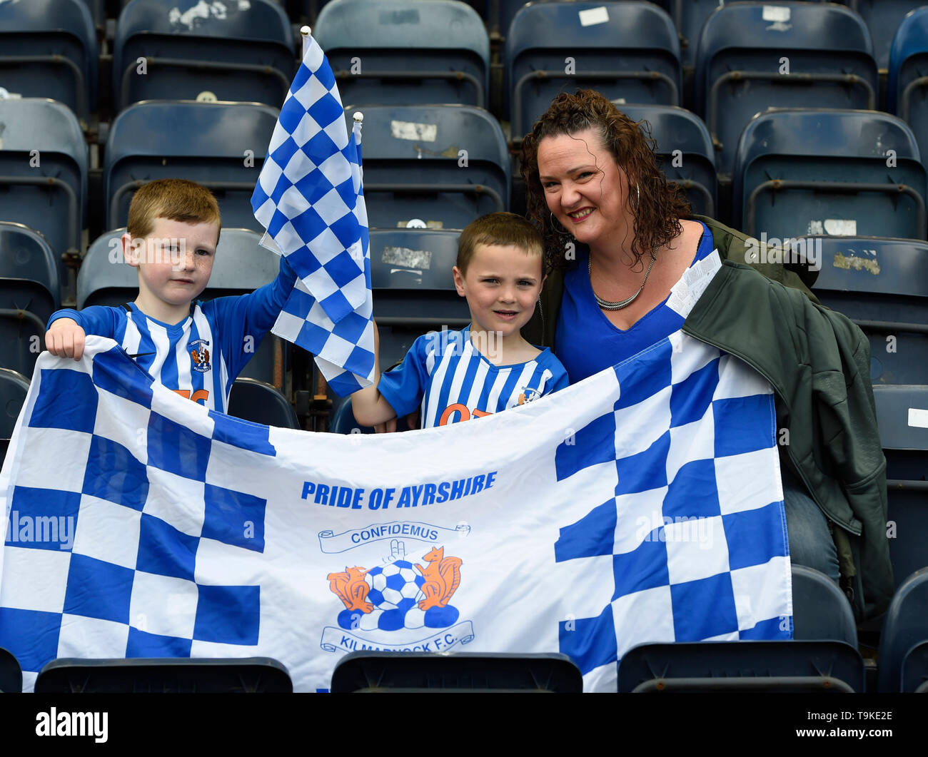 Scottish rugby fans hi-res stock photography and images - Alamy