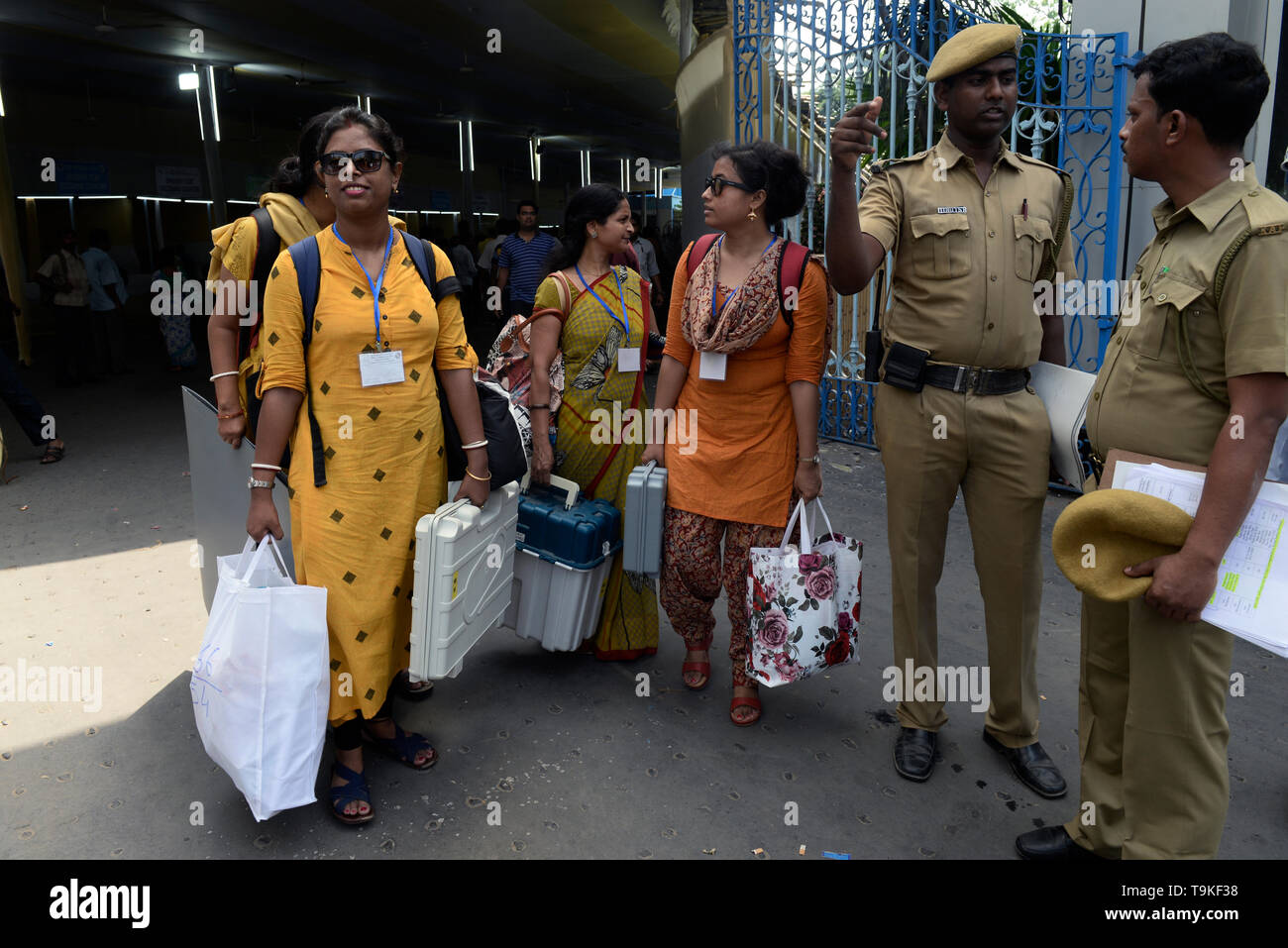 Electronic Voting Machine India High Resolution Stock Photography and ...