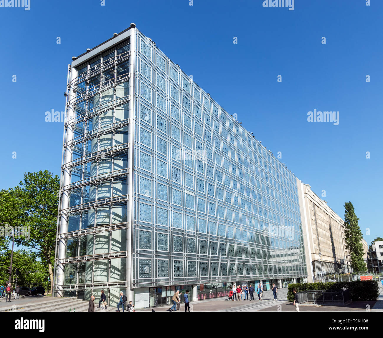 Monde arabe paris view hi-res stock photography and images - Alamy