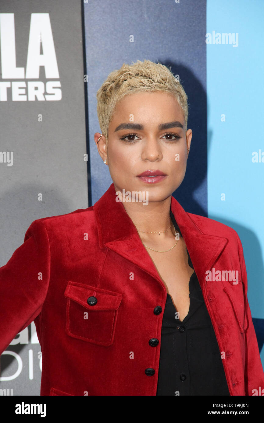 Elizabeth ludlow hi-res stock photography and images - Alamy