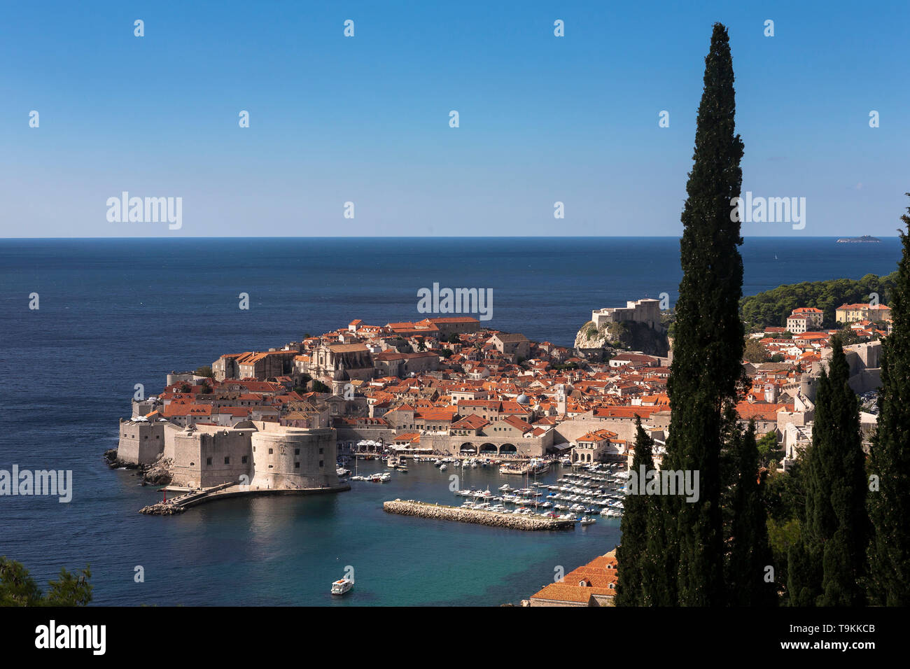 Stari grad (old town) and the old harbour, from Ulica kralja Petra ...