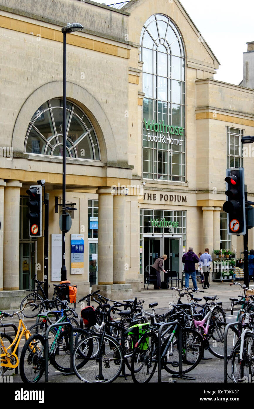 Bath podium center hi-res stock photography and images - Alamy