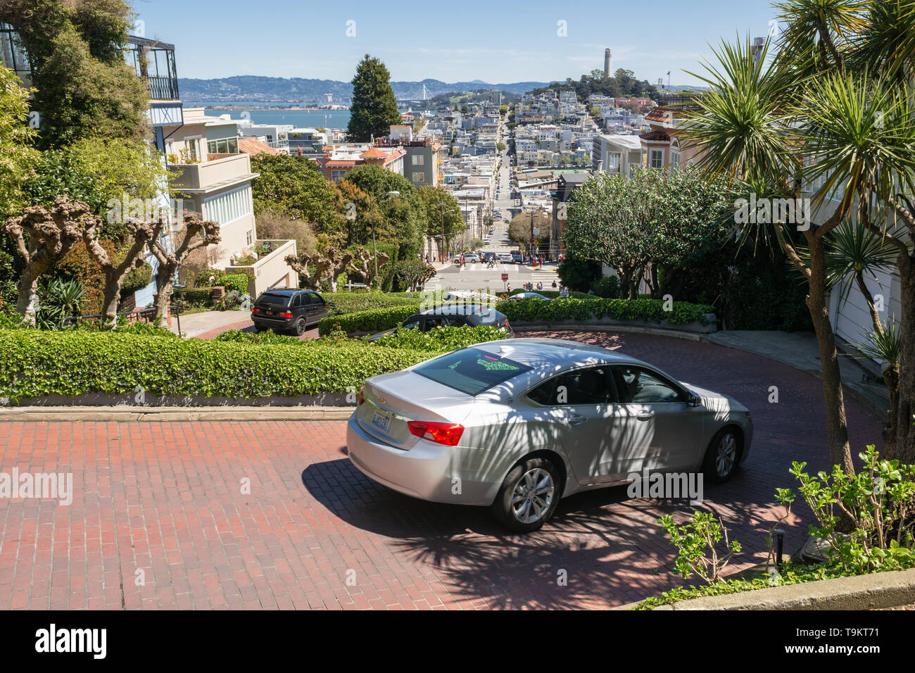 SAN FRANCISCO, USA - March 30, 2019: Lombard Street, known as crooked ...