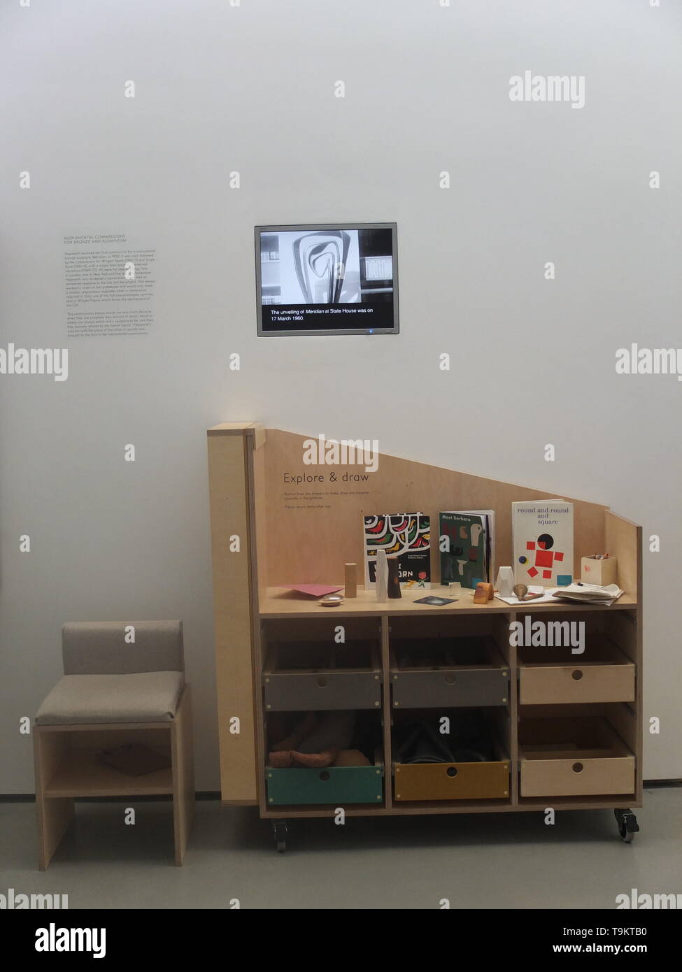 Explore & draw trolley at the Hepworth Gallery Wakefield for children ...