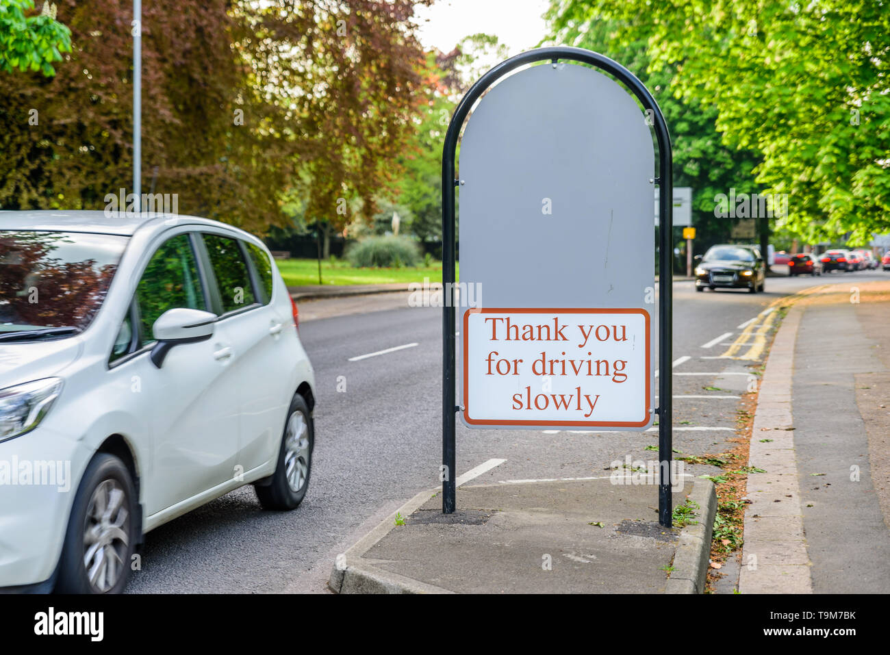 abington park entrance sign between footpath and road in northampton ...