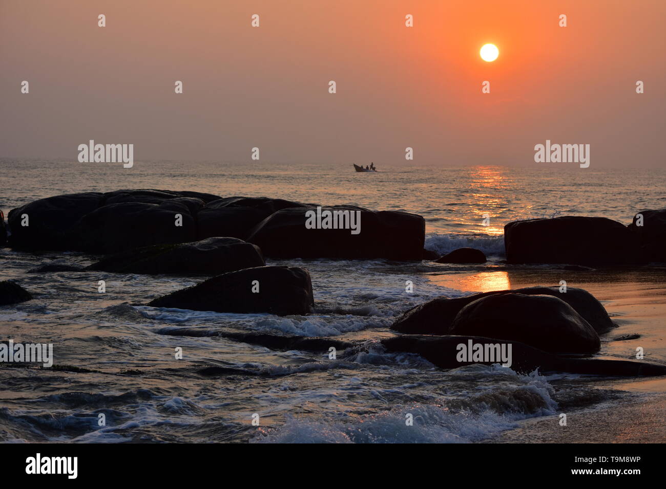 Chennai india tropical sunrise sunset hi-res stock photography and ...