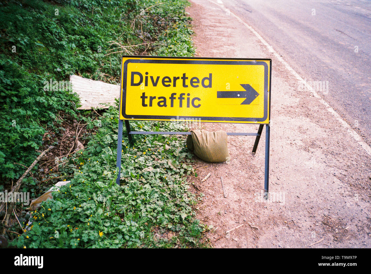 Diverted traffic sign, Medstead, Hampshire,England, United Kingdom ...