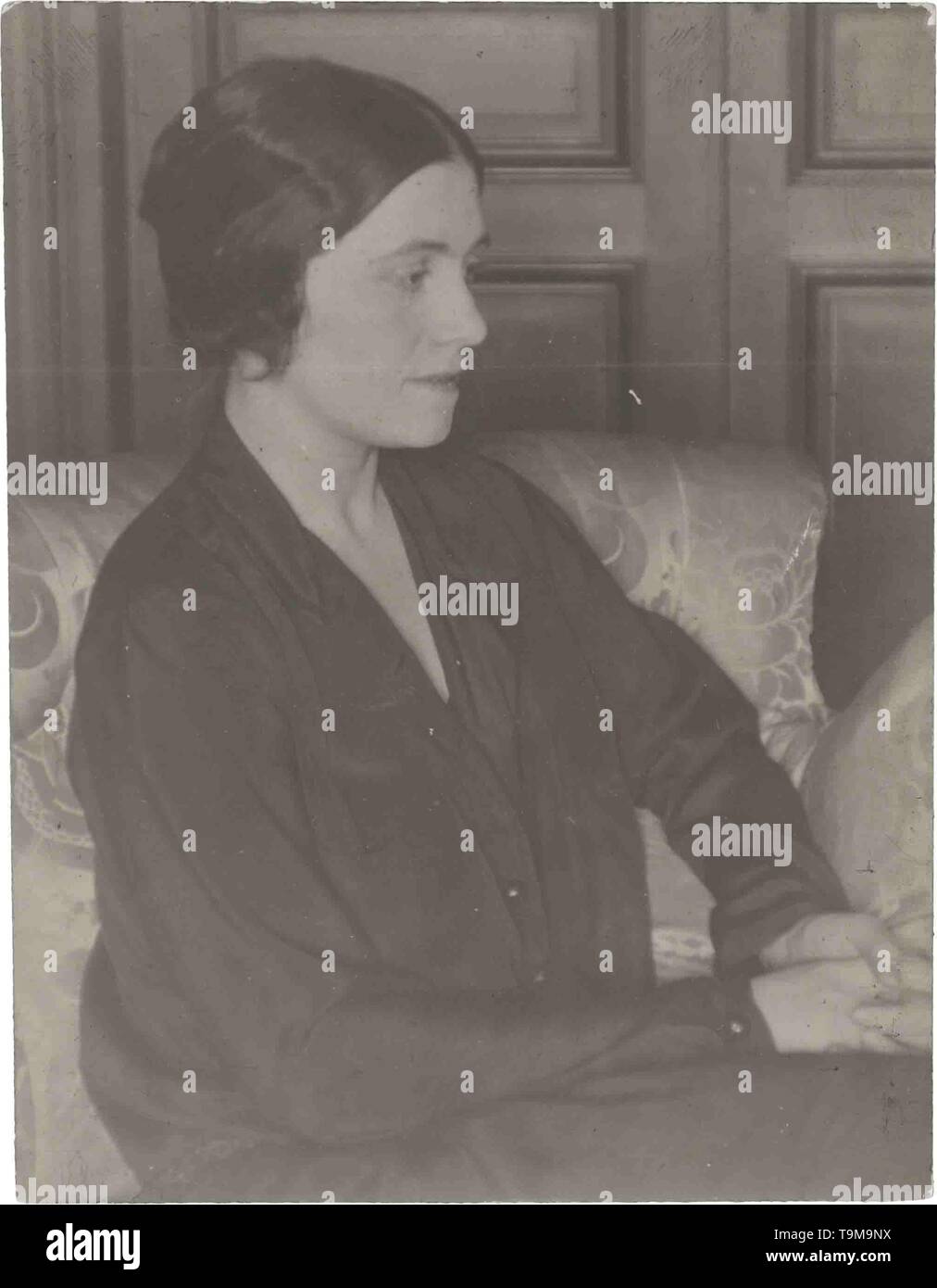 Portrait of Olga Picasso. Museum: Fundación Almine y Bernard Ruiz ...