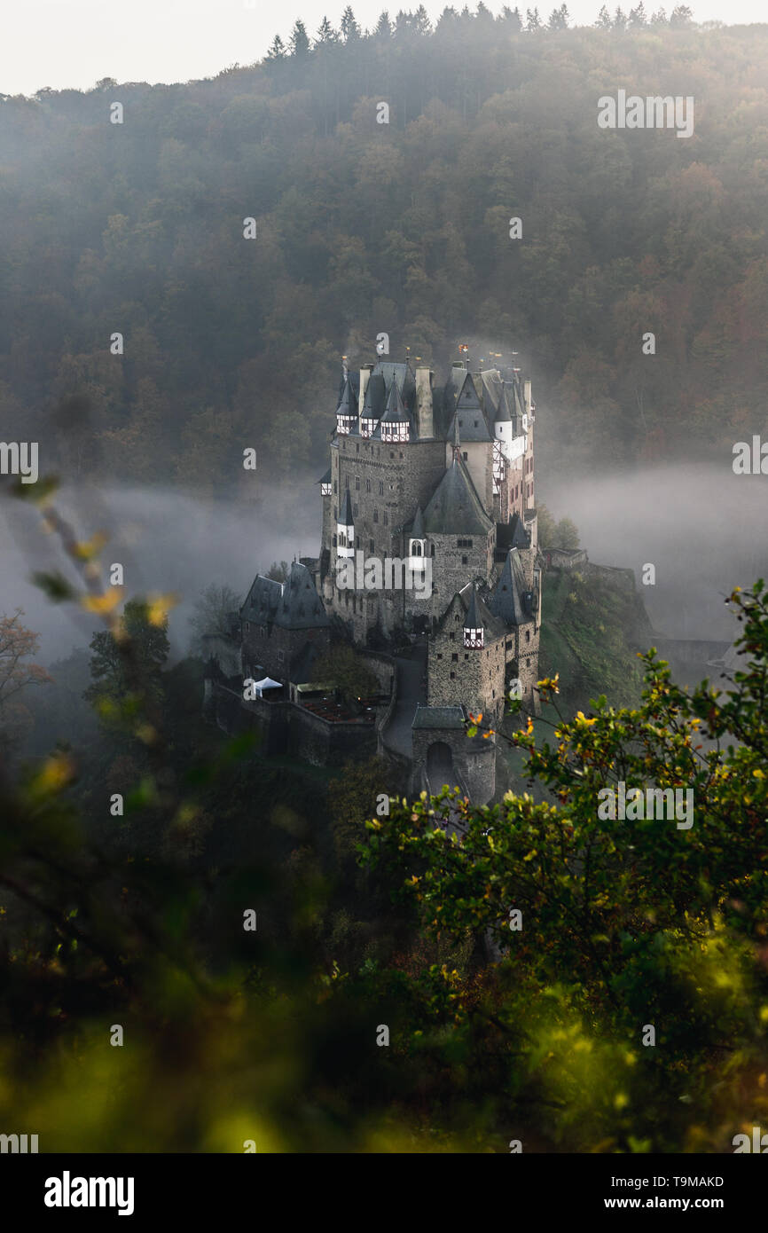 Eltz castle hi-res stock photography and images - Alamy