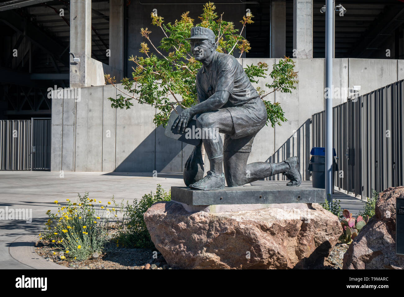 TEMPE, AZ/USA - APRIL 10, 2019: Frank Kush statue on the campus of ...