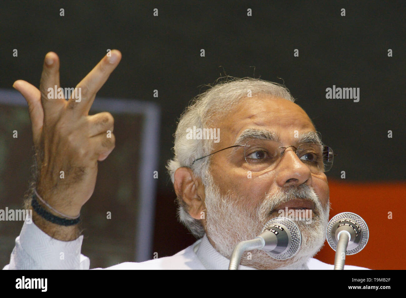 Modi questioning hi-res stock photography and images - Alamy