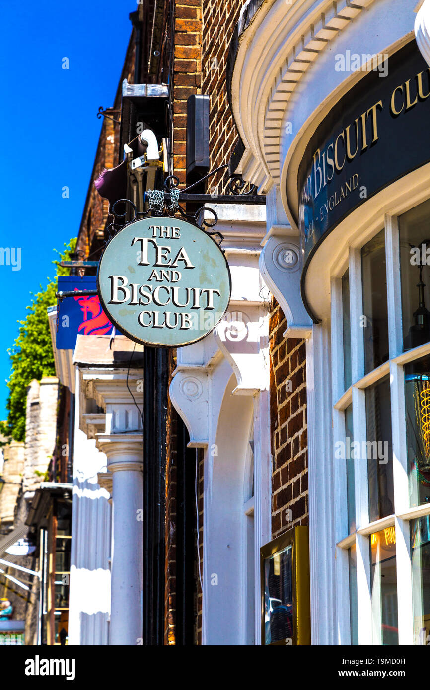 Tea club hi-res stock photography and images - Alamy