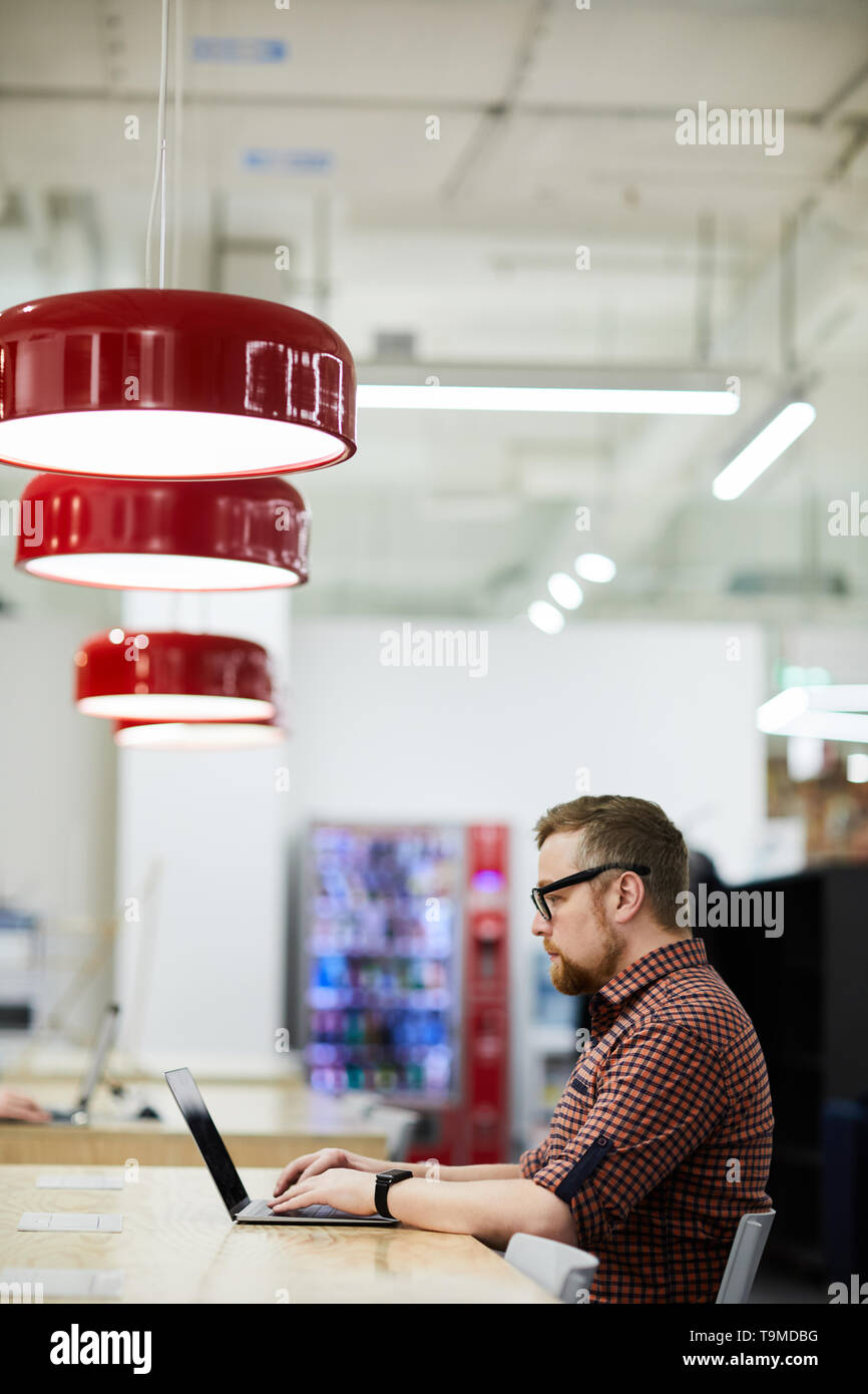 Coworking using hi-res stock photography and images - Alamy