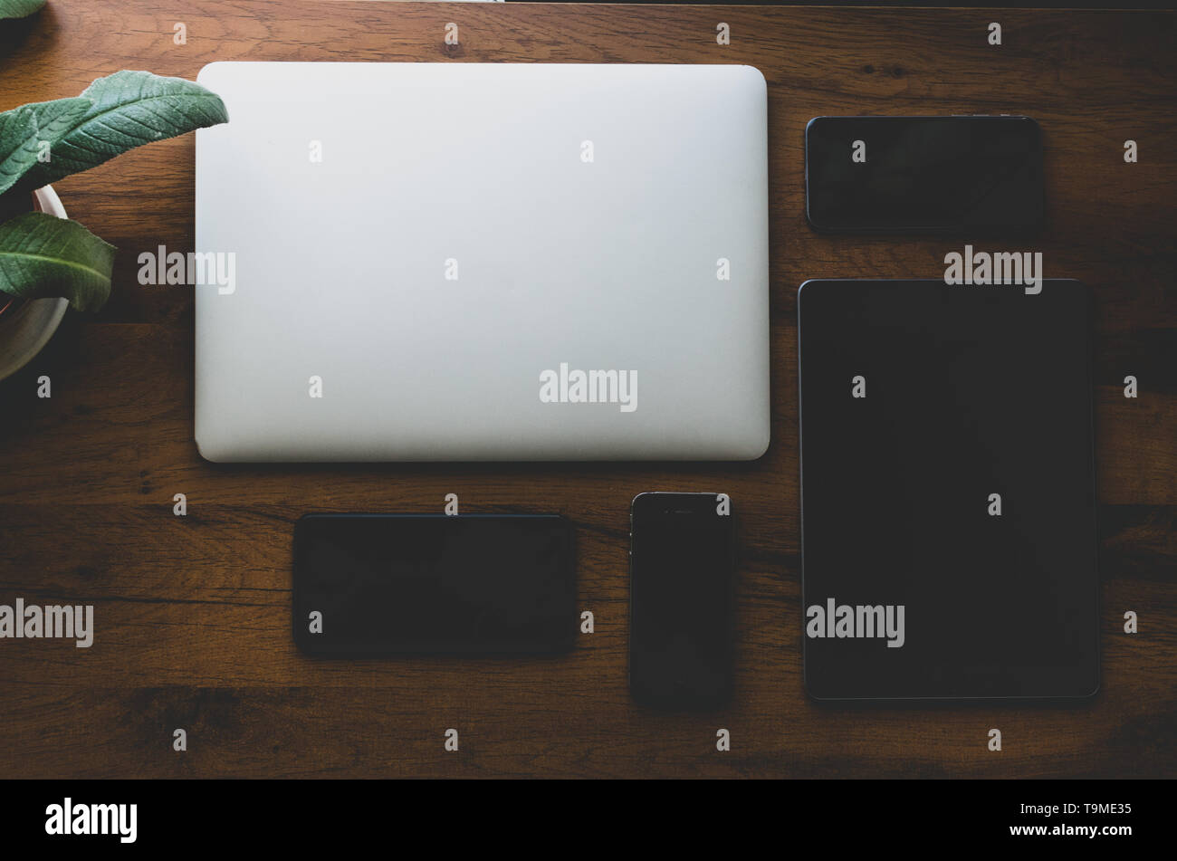 Smartphone sizes and technologies Stock Photo - Alamy