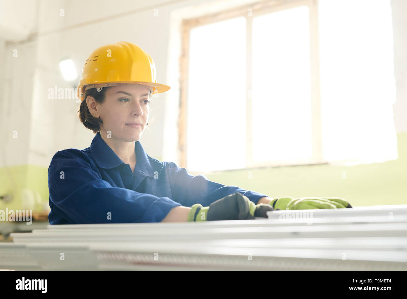 Sunlight industry hi-res stock photography and images - Alamy