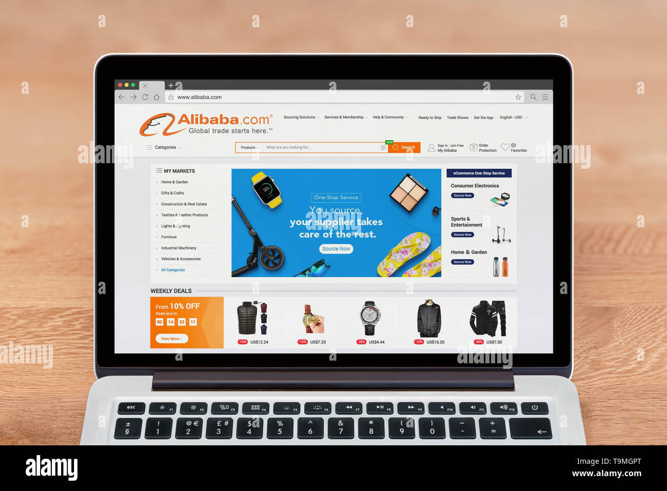 Alibaba com screen hi-res stock photography and images - Alamy